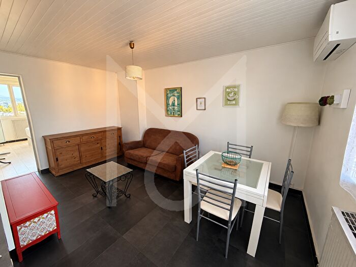 Aix-en-Provence, Centre-ville - Appartement 3 pièces à louer