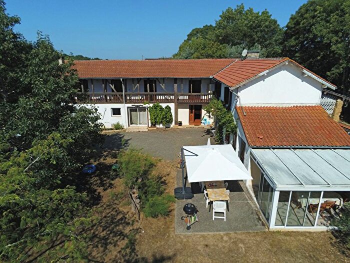 Marciac : Maison 9 pièces à vendre