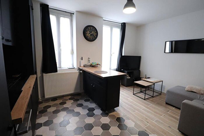 Appartement à louer - Cernay Jamin-Jean Jaurès-Epinettes, Reims - 2 pièces - 1 chambre