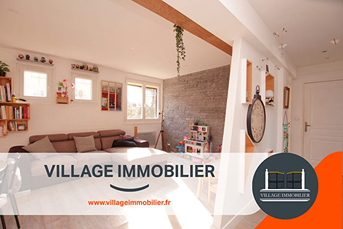 Appartement à vendre - Mions - 4 pièces - 3 chambres