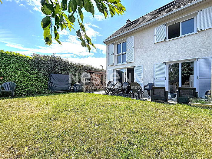 Montigny-le-Bretonneux, Le Village : Maison 6 pièces à vendre