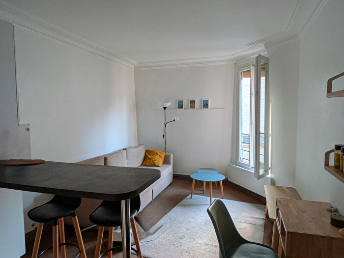 Appartement à louer - Paris e , Violet, Commerce - 2 pièces - 1 chambre