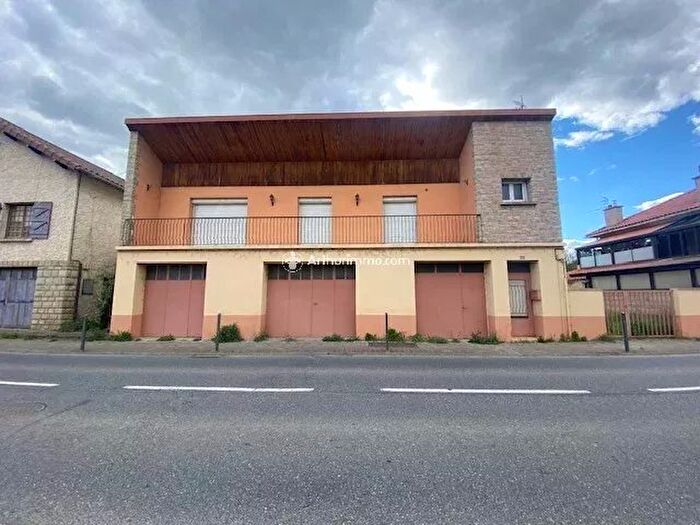Maison 4 pièces à vendre à Saint-Georges-de-Luzençon