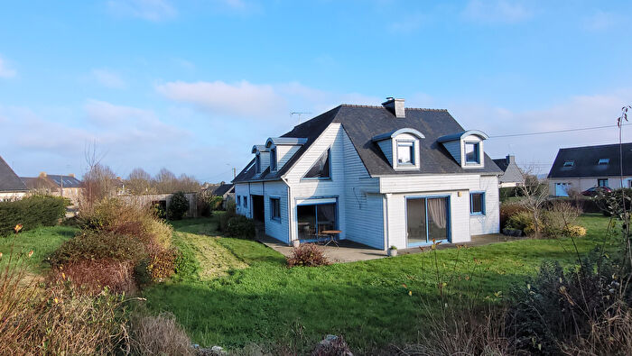 Maison 5 pièces à Lanfains, à vendre
