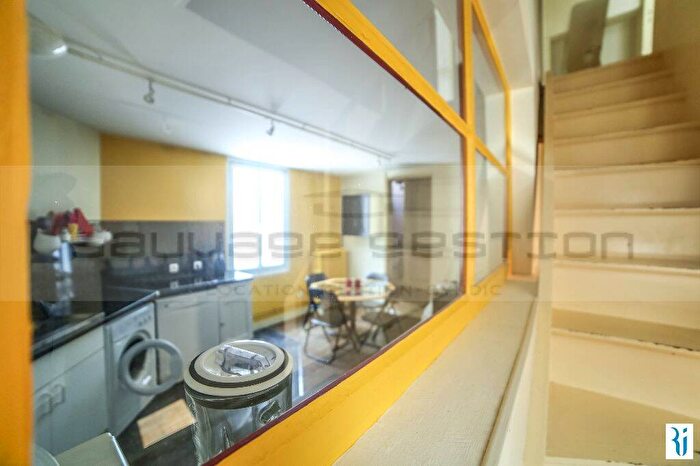 Appartement à louer - Vieux Marché-Cathédrale, Rouen - 3 pièces - 2 chambres