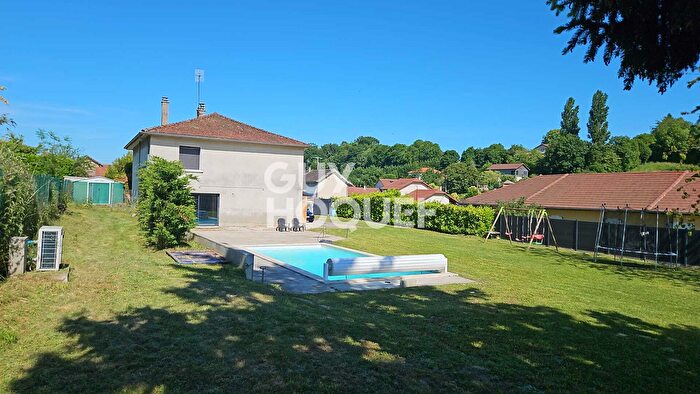Maison 5 pièces à Montagnieu, à vendre