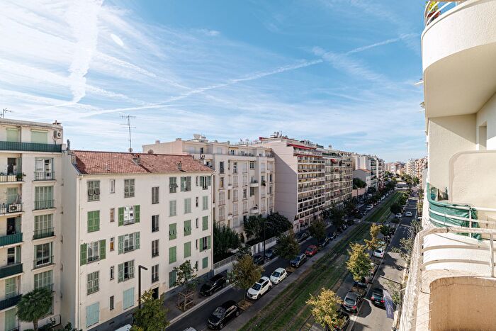 Appartement 3 pièces à Nice, Promenade des Anglais, Rue de France, à vendre