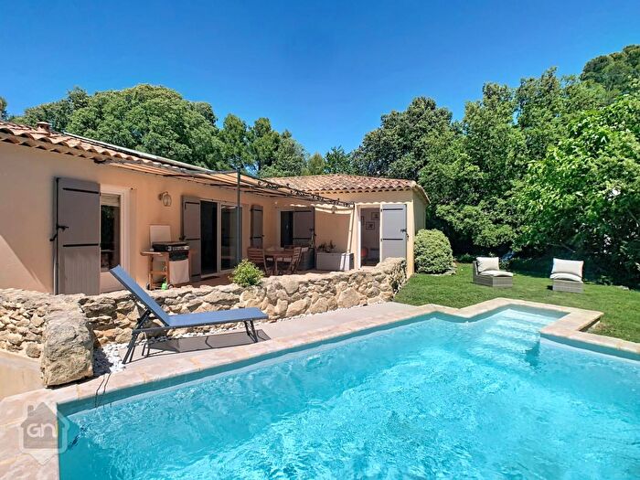 Maison 5 pièces à Pélissanne, à vendre