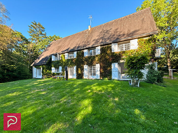 Bernay : Maison 12 pièces à vendre