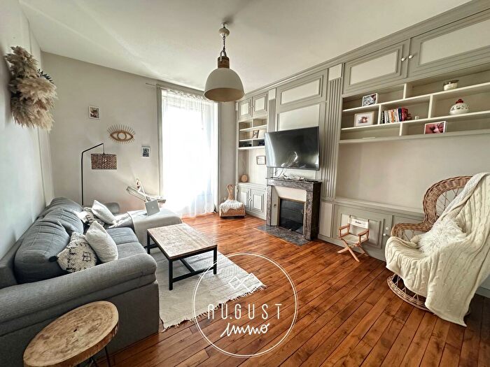 Appartement à louer - Centre-Halles Carnot, Limoges - 3 pièces - 2 chambres