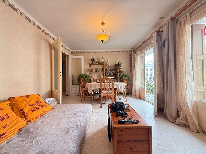 Appartement à vendre - Perpignan, Moyen-Vernet - 4 pièces - 3 chambres