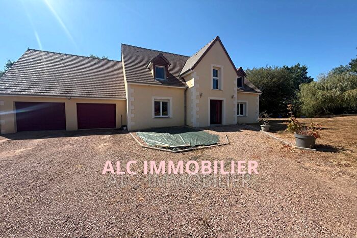 Saint-Rigomer-des-Bois : Maison 6 pièces à vendre