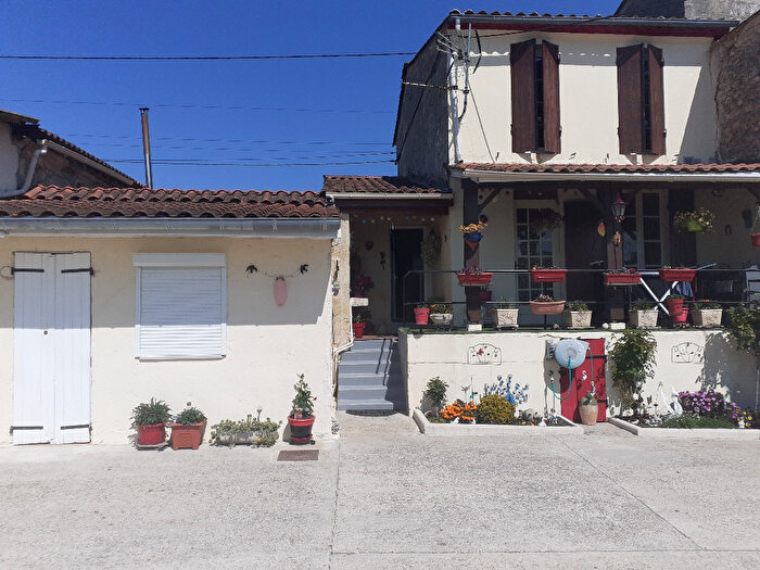 Maison à vendre - Saint-Magne-de-Castillon - 4 pièces - 2 chambres