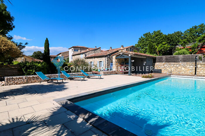 Lussan - Maison 12 pièces à vendre