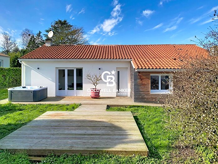 Maison à vendre - Saintes, La Gare, Sébastien de Brouard, La Fenêtre - 5 pièces - 4 chambres