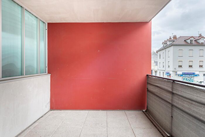 Appartement à louer - Grenoble, Berriat - 3 pièces - 2 chambres