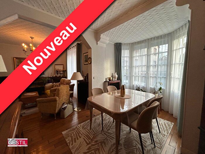 Maison à vendre - Saint-Ouen-lAumône, Centre-ville, Prairie - 5 pièces - 3 chambres