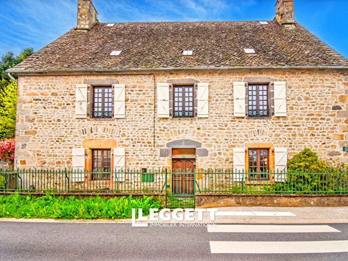 Maison à vendre - Eygurande - 10 pièces - 5 chambres