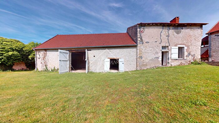 Maison 3 pièces à Ébreuil, à vendre