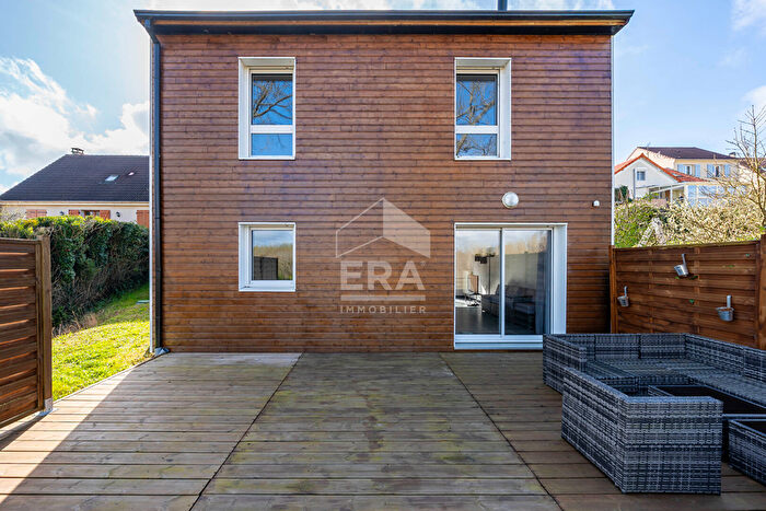 Maison à vendre - Breuillet - 5 pièces - 3 chambres