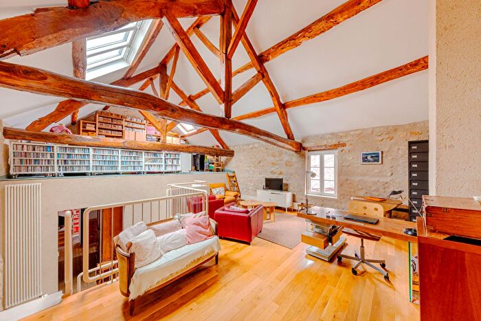 Maison 8 pièces à vendre à Jouy-le-Moutier, Jouy-le-Fontaine, Jouy-village