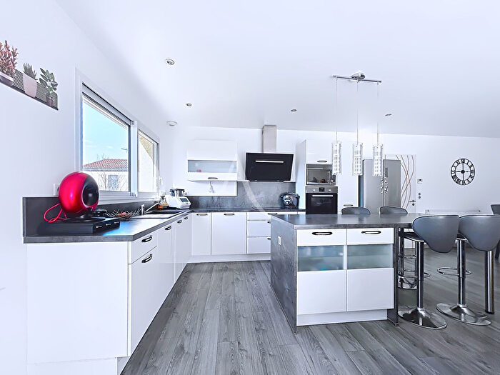 Maison à vendre - Gratentour - 5 pièces - 4 chambres