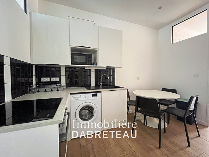 Appartement 4 pièces à Lyon 8ème, Monplaisir, à louer