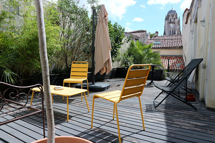 Appartement 10 pièces à vendre - Saintes, Centre-ville