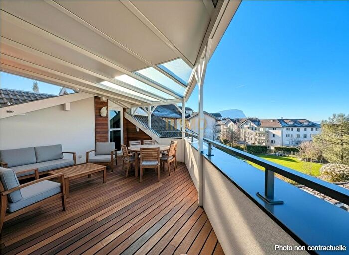 Appartement à vendre - Ville-la-Grand - 3 pièces - 2 chambres