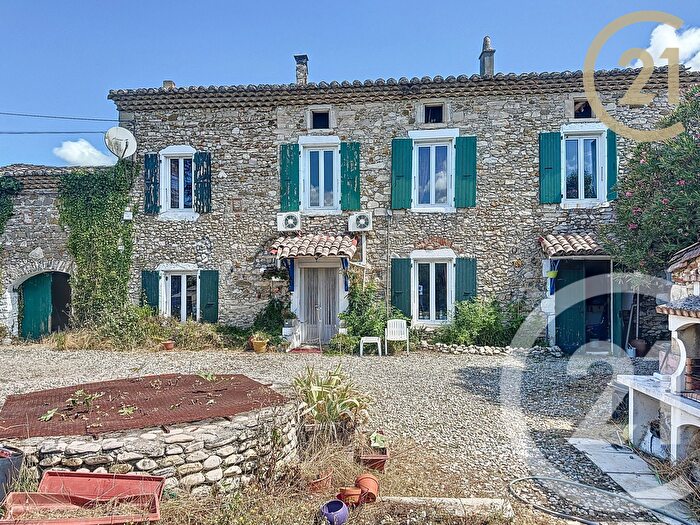 Maison à vendre - Sauzet - 6 pièces - 4 chambres