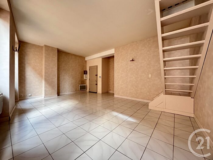 Appartement à vendre - Saint-Affrique - 5 pièces - 4 chambres