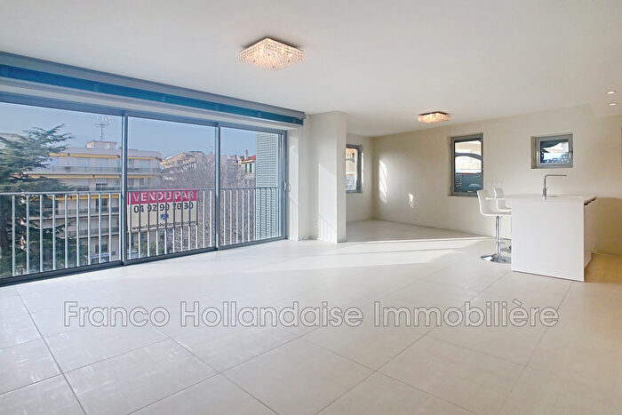 Appartement à vendre - Antibes - 3 pièces - 2 chambres