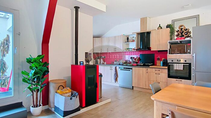 Appartement à vendre - Tarbes, Saint-Antoine - 8 pièces - 5 chambres