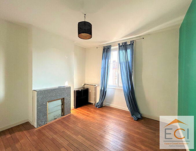 Appartement à louer - Limoges, Centre-ville, Hôtel de Ville, Emailleurs - 4 pièces - 2 chambres