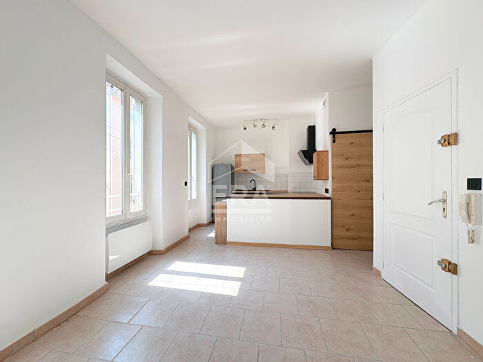 Appartement 3 pièces à Pertuis, Centre-ville, Fours à Chaux, Claret, à louer