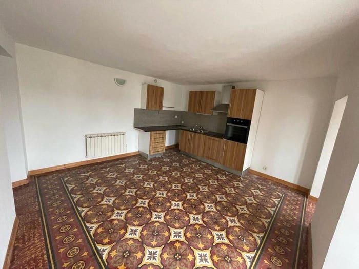 Appartement 4 pièces à Saint-Brès, à louer