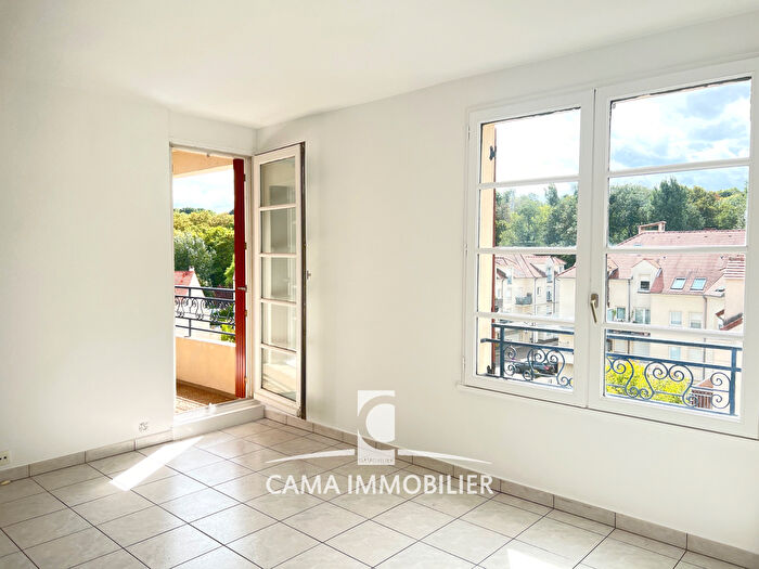 Buc - Appartement 2 pièces à vendre