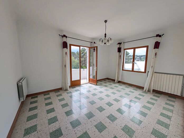 Appartement à vendre - Peille - 3 pièces - 2 chambres