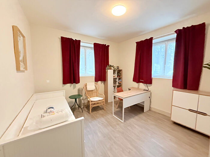 Appartement à louer - Vichy, Quartier de France - 1 pièce