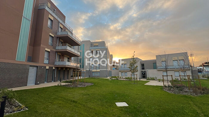 Appartement à louer - Clichy-sous-Bois, La Forêt - 4 pièces - 3 chambres