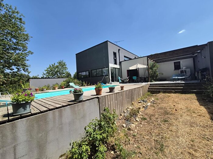 Maison 8 pièces à vendre à Montamisé