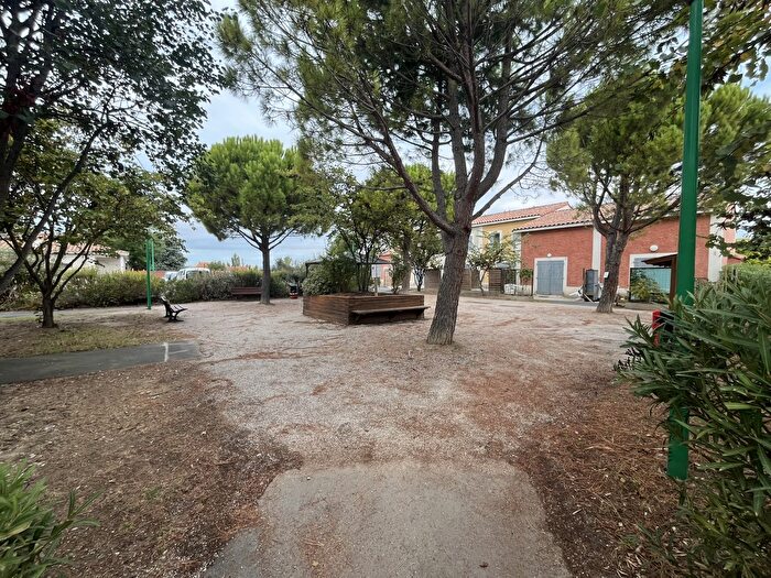 Maison à vendre - Colombiers - 2 pièces - 1 chambre