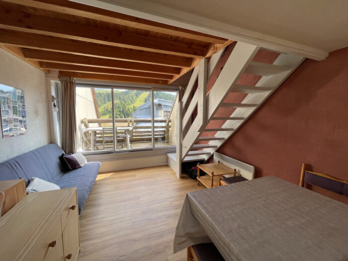 Appartement 3 pièces à Laveissière, à vendre