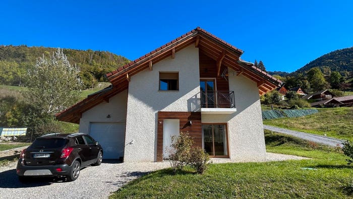 Le Bouchet-Mont-Charvin : Maison 5 pièces à vendre