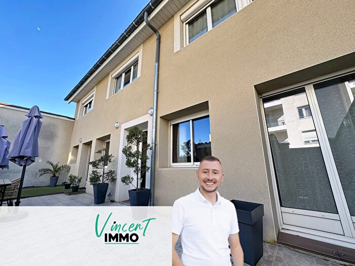 Maison 5 pièces à Villeurbanne, Saint-Jean, à vendre