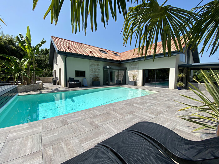 Maison à vendre - Dours - 10 pièces - 8 chambres