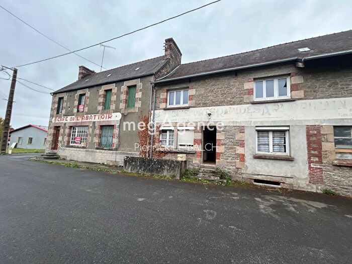 Maison 14 pièces à Plouaret, à vendre