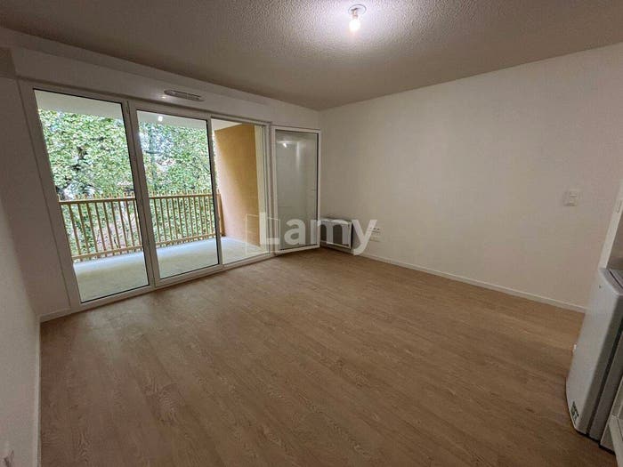 Crouste-Arènes-Harbaux-Tuco-Pouy-Laguille, Mont-de-Marsan : Appartement 1 pièce à louer
