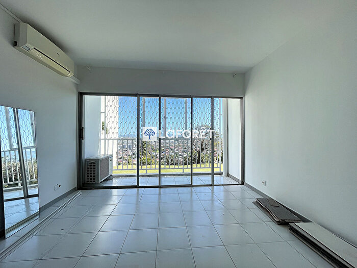 Appartement 2 pièces à louer à Fort-de-France