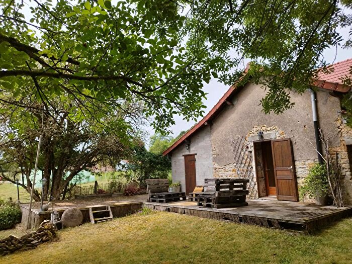 Maison à louer - Saint-Benin-dAzy - 3 pièces - 1 chambre